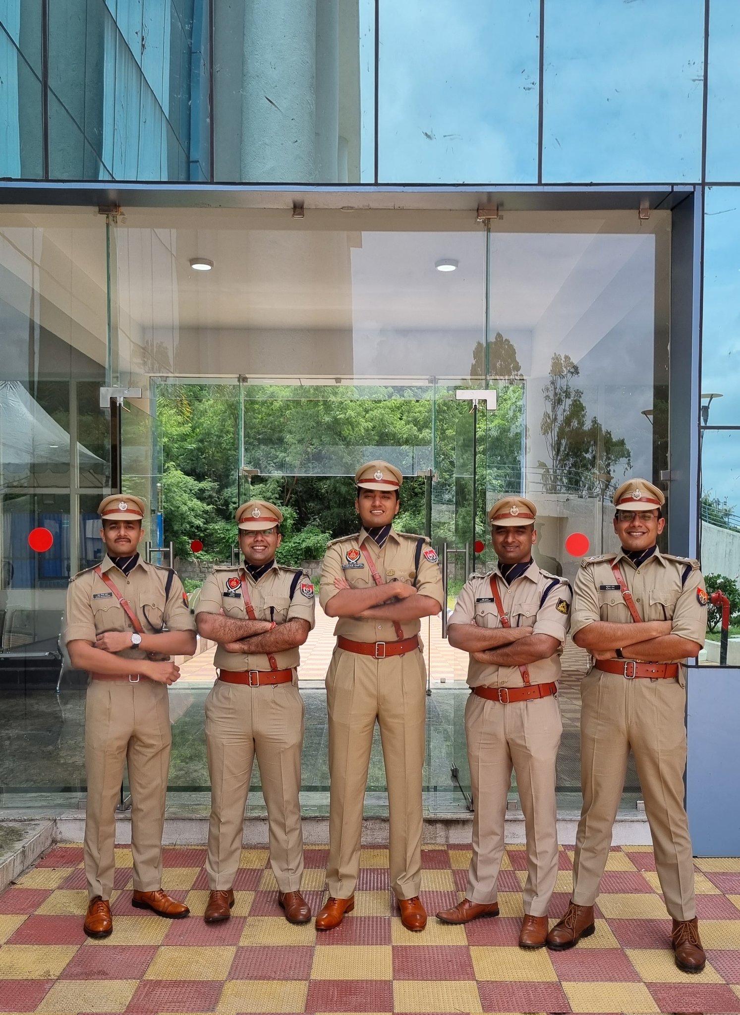 ips officer aditya : 30 बार असफल होने पर भी नहीं मानी हार, यूपीएससी ...