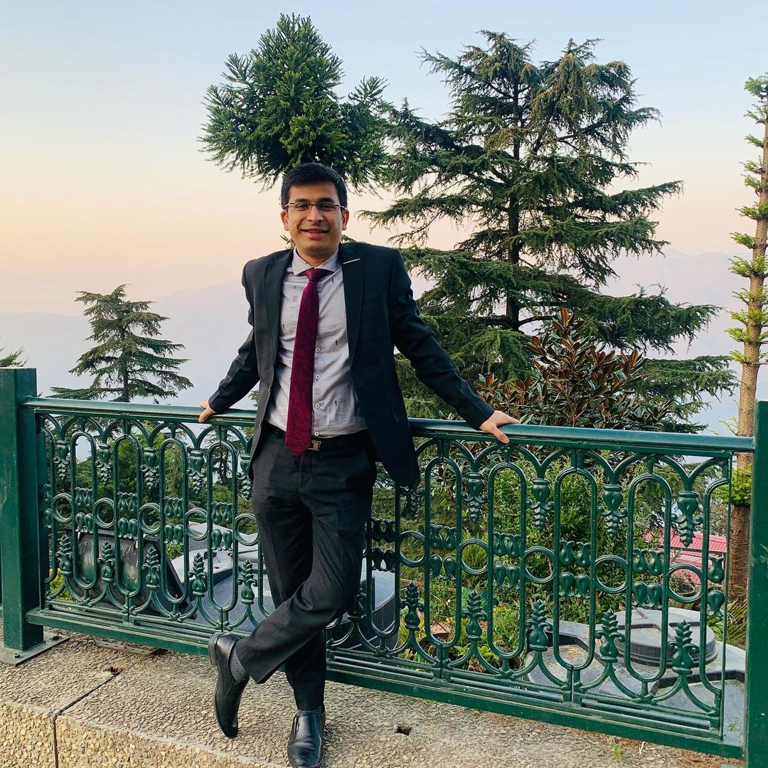 Raunak Agarwal IAS : यूपीएससी परीक्षा में नहीं मिली सफलता तो दादी ने बढ़ाया हौसला, 13वीं रैंक ...